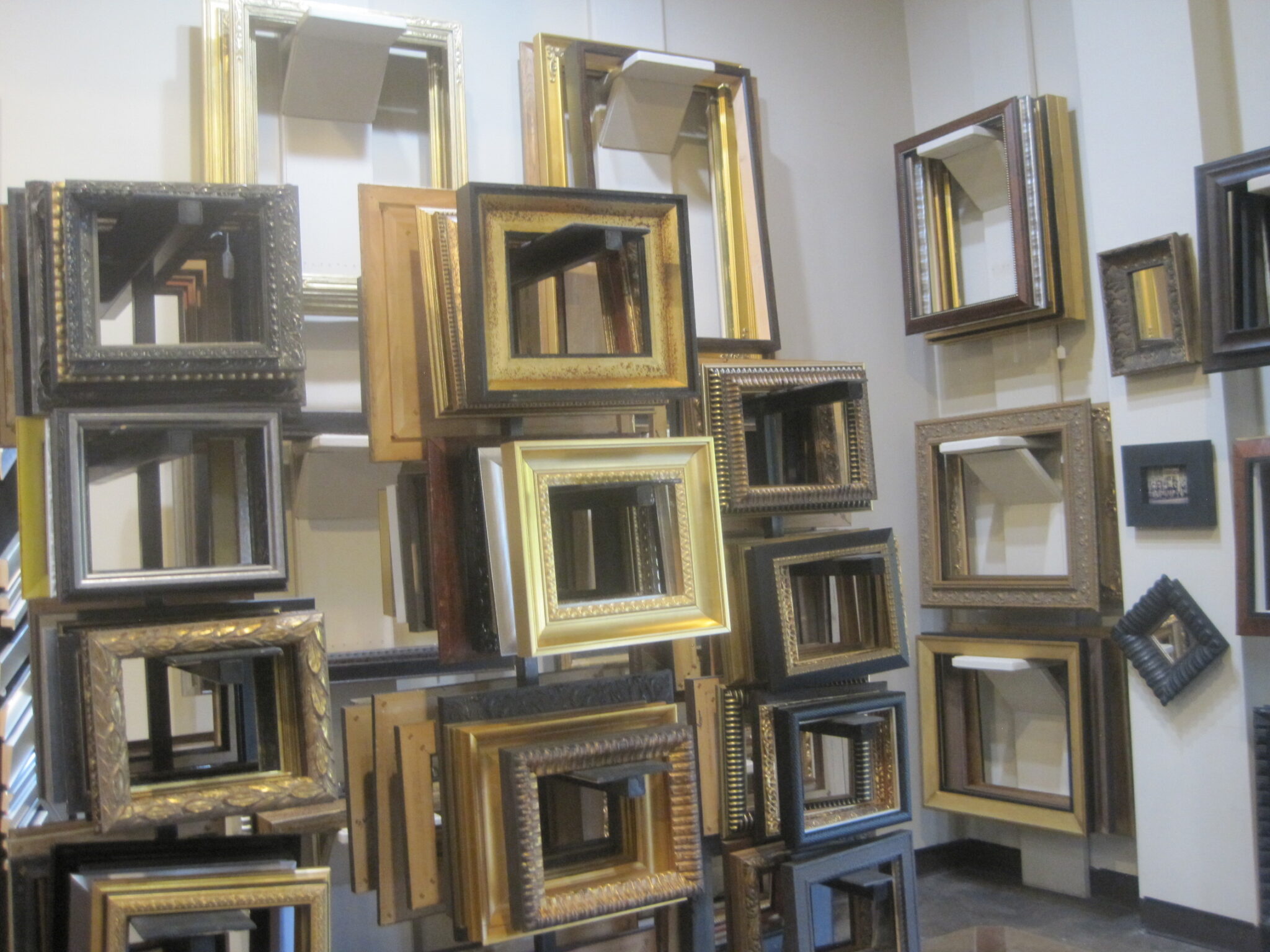 Custom Frame Shop | Photo Frames | Picture Frames